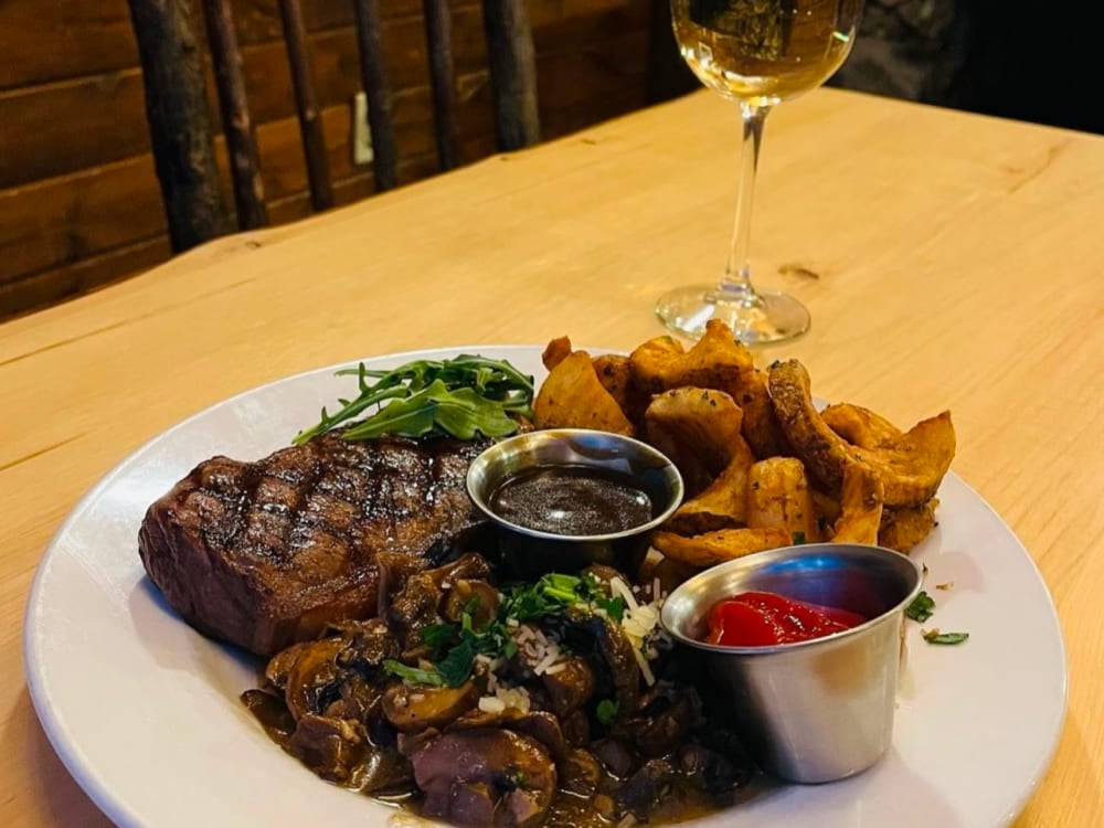 Bass Lake, CA Hotels | The Pines Resort